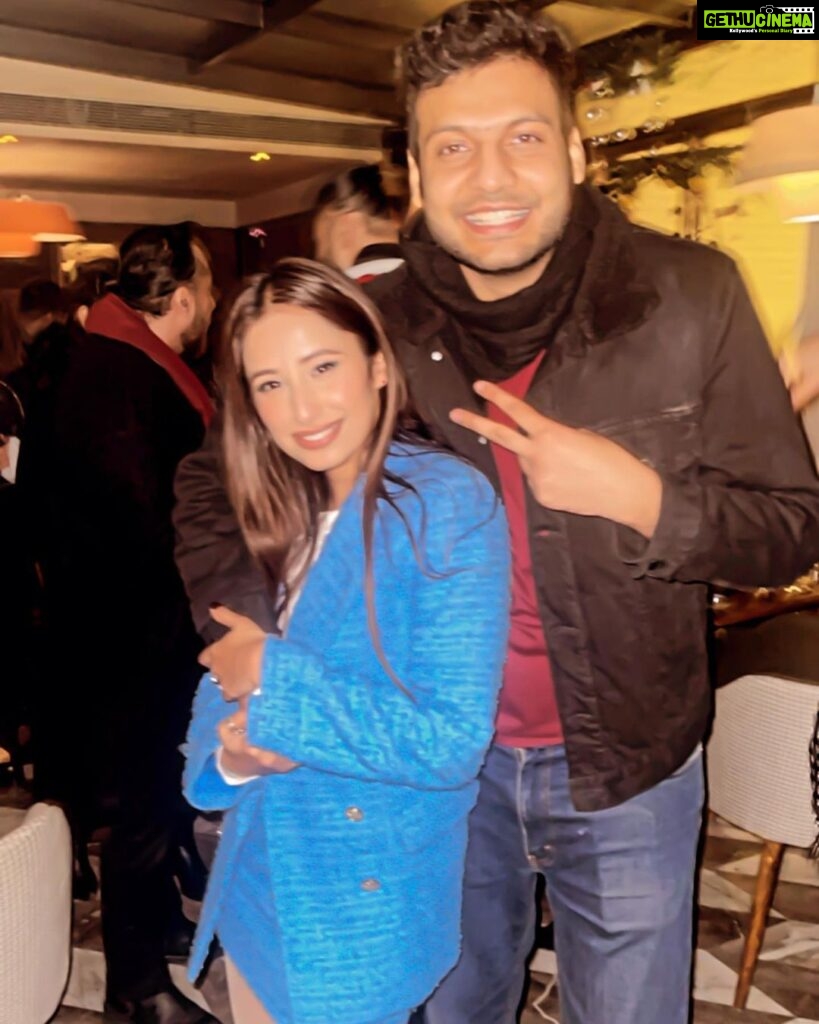 Actress Maera Mishra HD Photos and Wallpapers January 2023 - Gethu Cinema