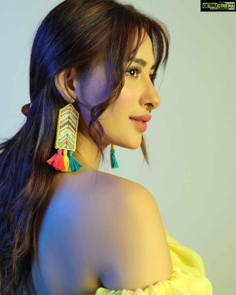 Actress Mahira Sharma HD Instagram Photos and Wallpapers October 2020 ...