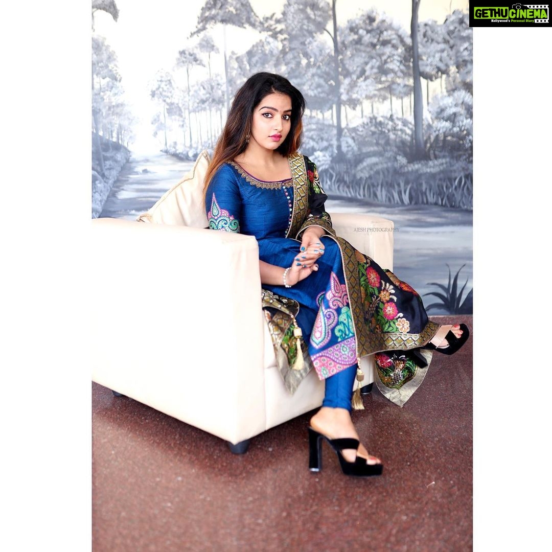 Malavika Menon Instagram – Wearing this elegant rose-silk churi from ...