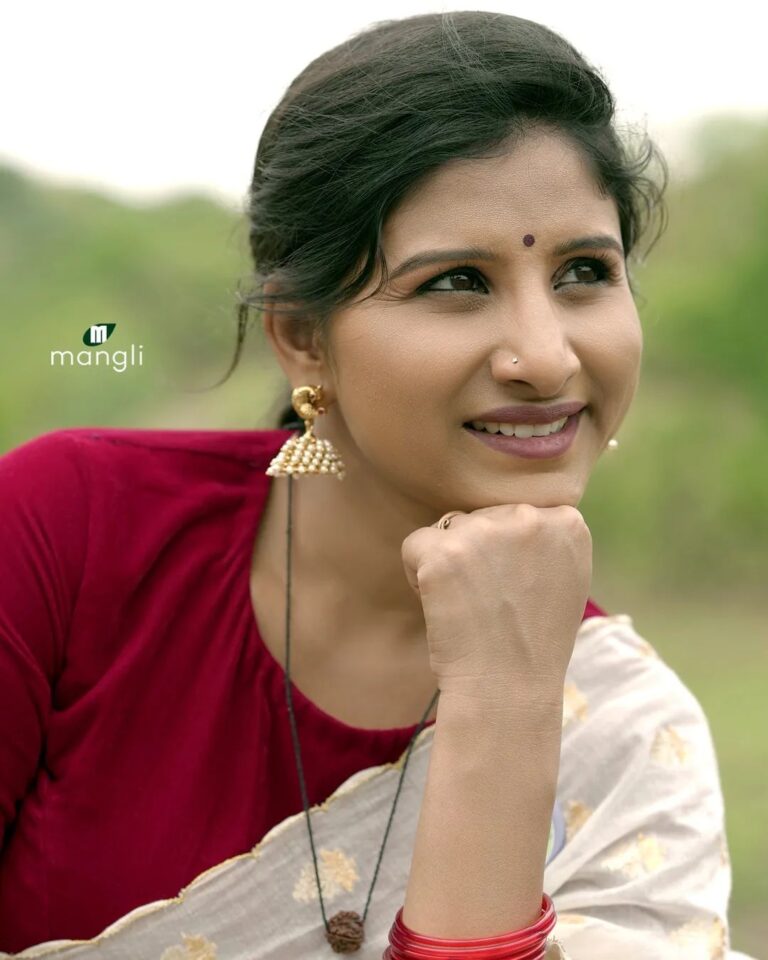 Actress Mangli HD Photos and Wallpapers June 2022 - Gethu Cinema