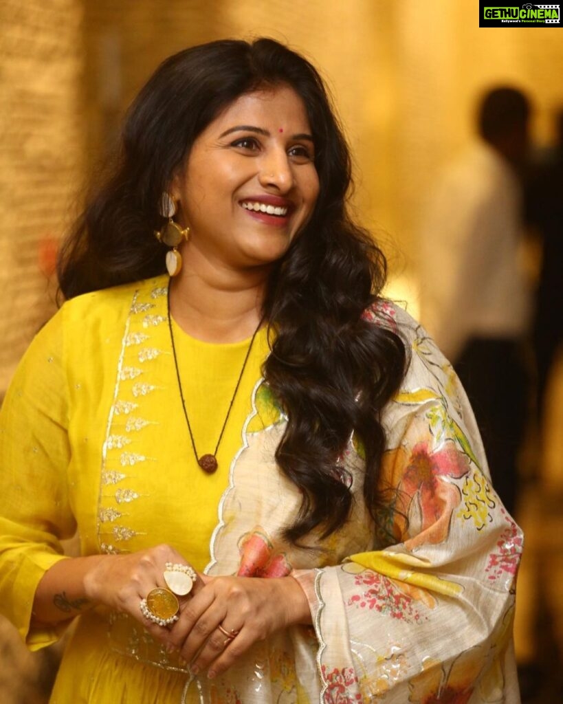 Actress Mangli HD Instagram Photos and Wallpapers February 2023 | Gethu ...