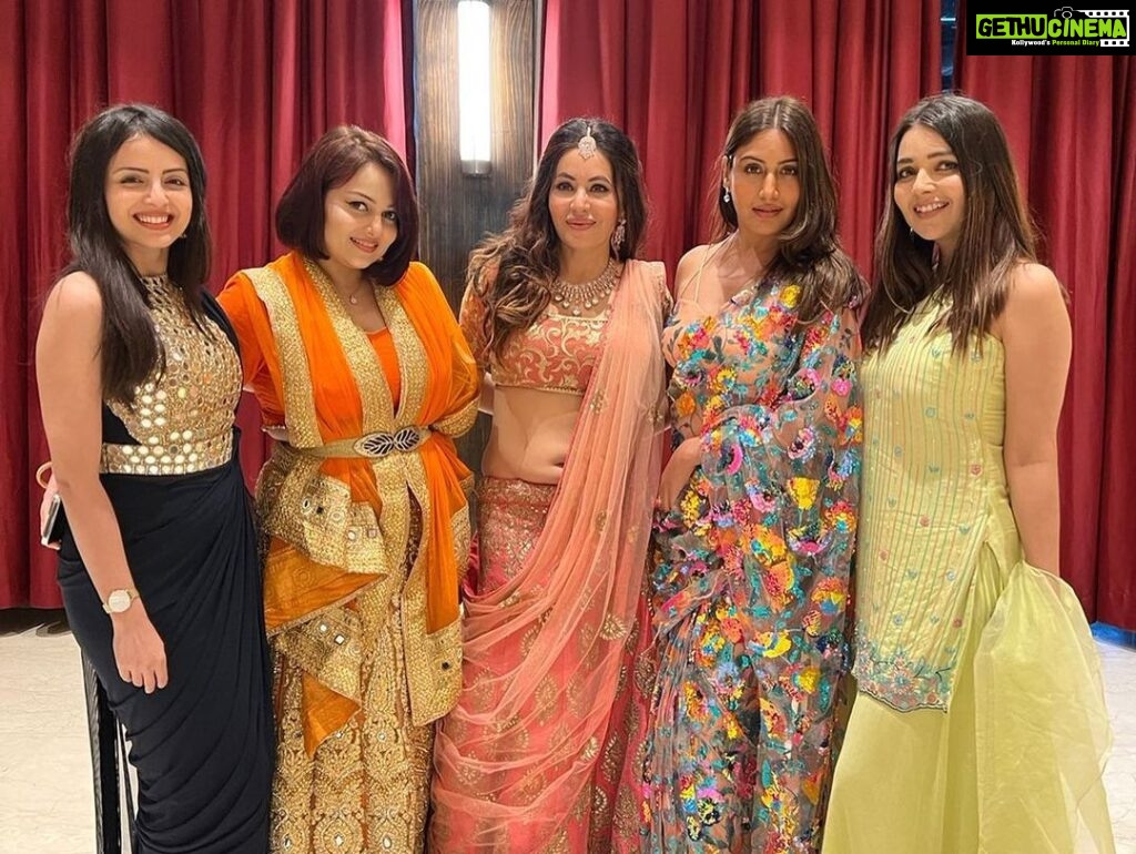 Mansi Srivastava Instagram – Happy birthday papa ♥️🎶 @amulya.kumar.37 🎂 ...