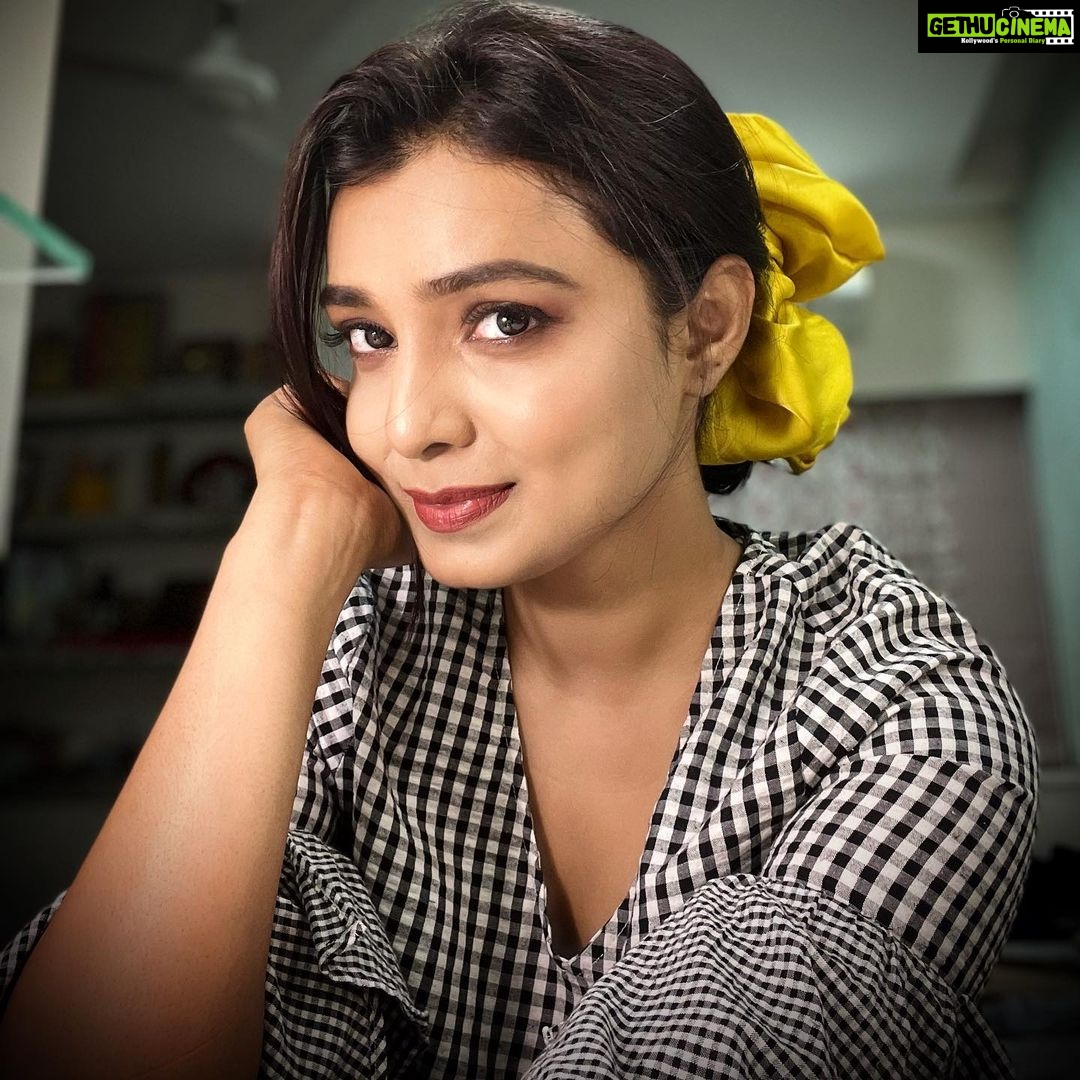 Mayuri Deshmukh Instagram – Just!!!🌻 | Gethu Cinema
