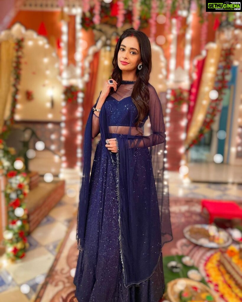 Mugdha Chaphekar Instagram – स्वयंप्रकाशी तू तारा . . . . . 📸 ...