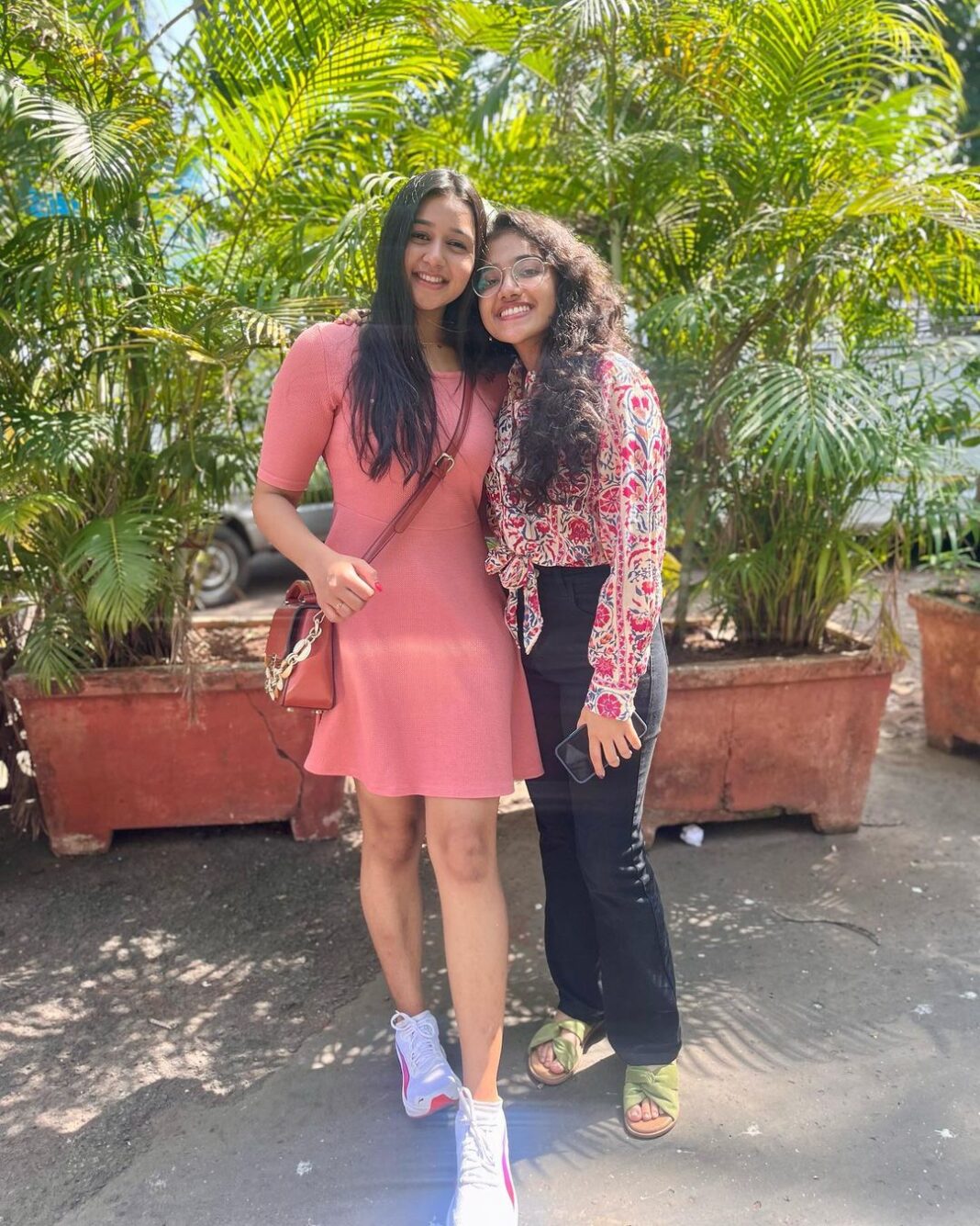 Actress Munira Kudrati HD Photos and Wallpapers April 2023 | Gethu Cinema