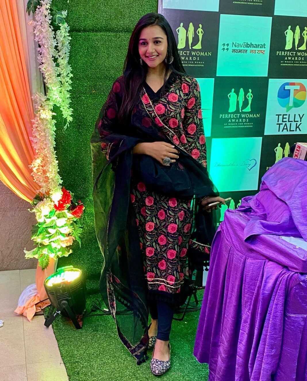 Actress Munira Kudrati HD Photos and Wallpapers April 2023 | Gethu Cinema