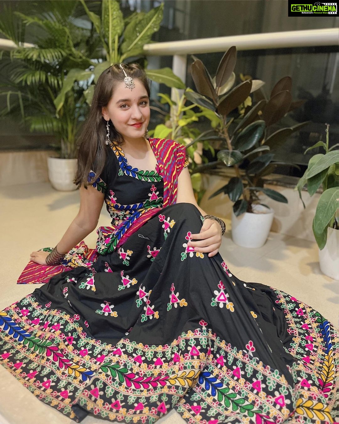 Actress Naisha Khanna HD Instagram Photos and Wallpapers October 2022 ...