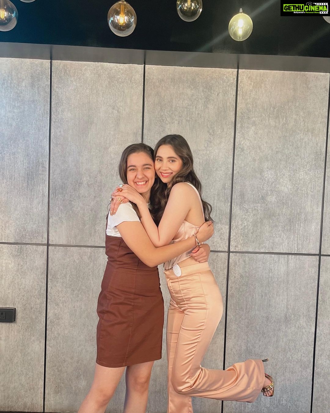 Actress Naisha Khanna HD Instagram Photos and Wallpapers January 2023 ...