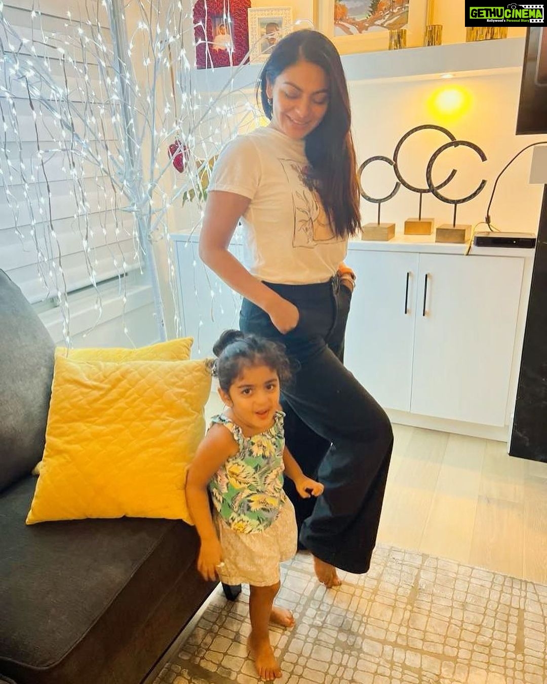 Actress Neeru Bajwa HD Instagram Photos and Wallpapers December 2022 ...