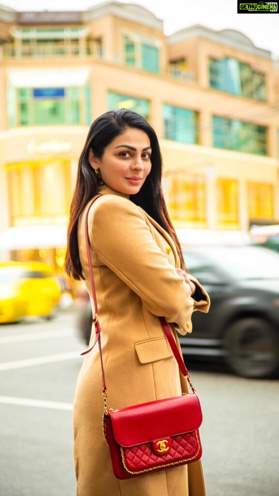 Actress Neeru Bajwa HD Instagram Photos and Wallpapers December 2022 ...