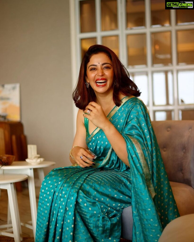 Actress Neha Pendse HD Photos and Wallpapers November 2022 - Gethu Cinema