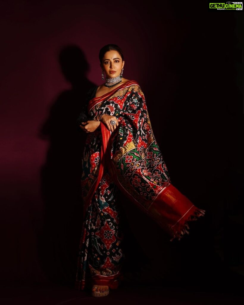 Actress Neha Pendse HD Instagram Photos and Wallpapers May 2022 | Gethu ...