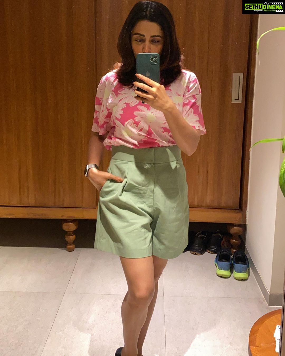 Neha Pendse Instagram – Vibe check 🤡 | Gethu Cinema