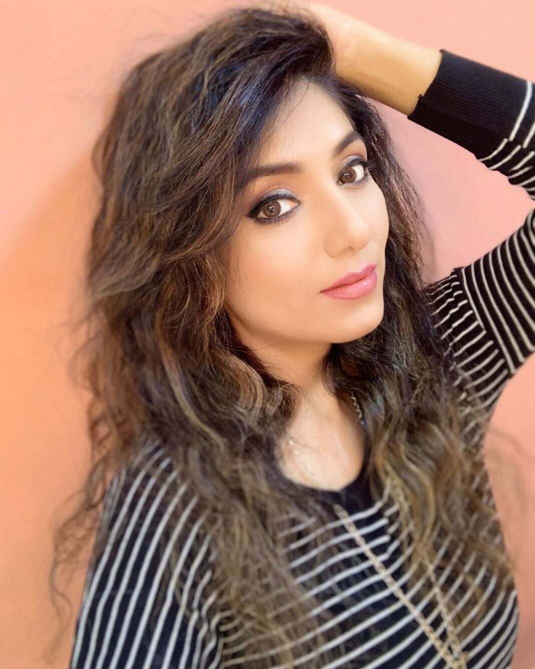Actress Neha Prajapati HD Photos and Wallpapers April 2022 - Gethu Cinema