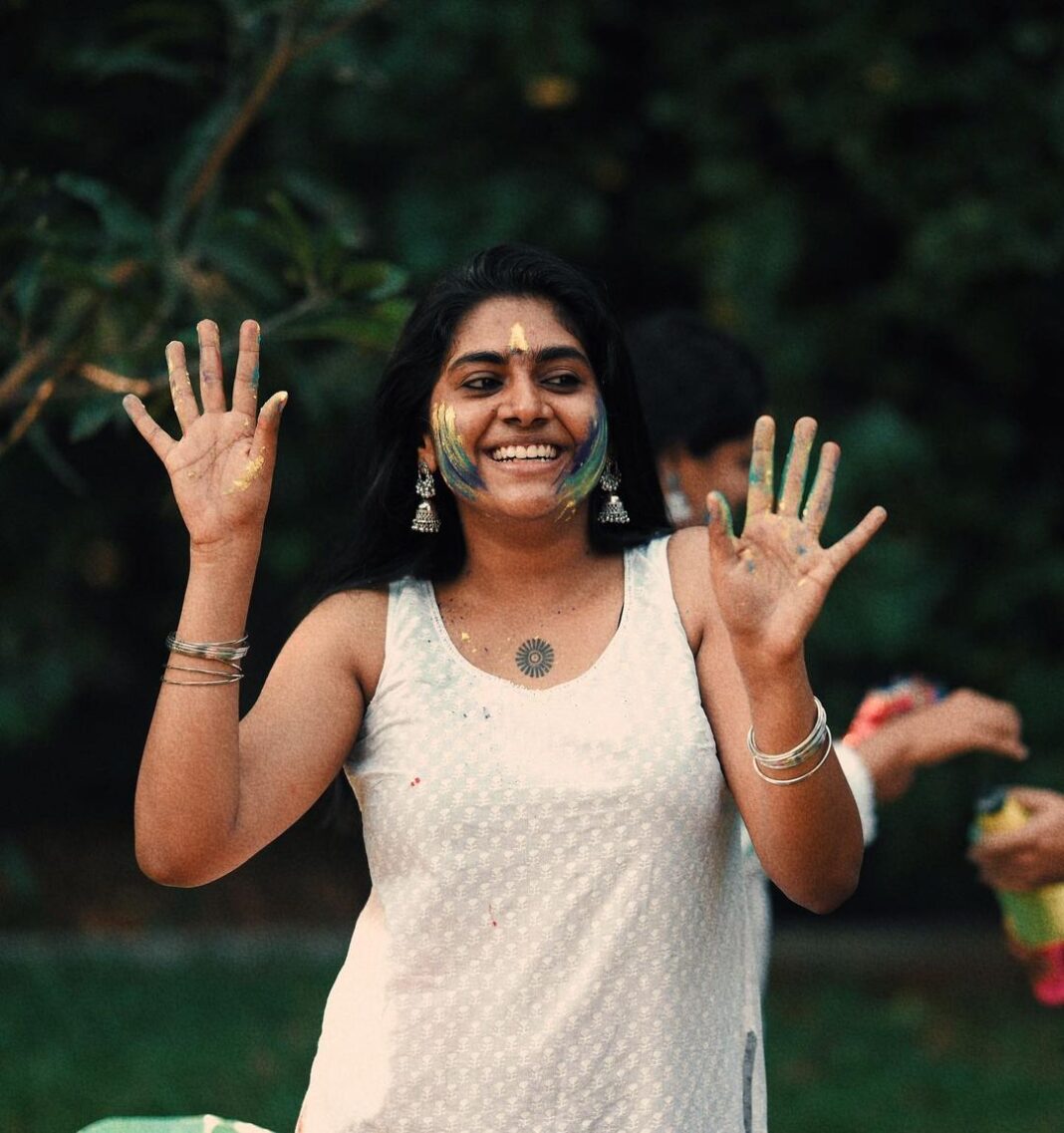 Actress Nimisha Sajayan Hd Photos And Wallpapers March 2023 Gethu Cinema