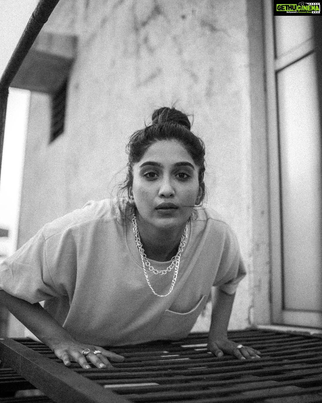 Actress Nimrit Kaur Ahluwalia HD Instagram Photos and Wallpapers ...