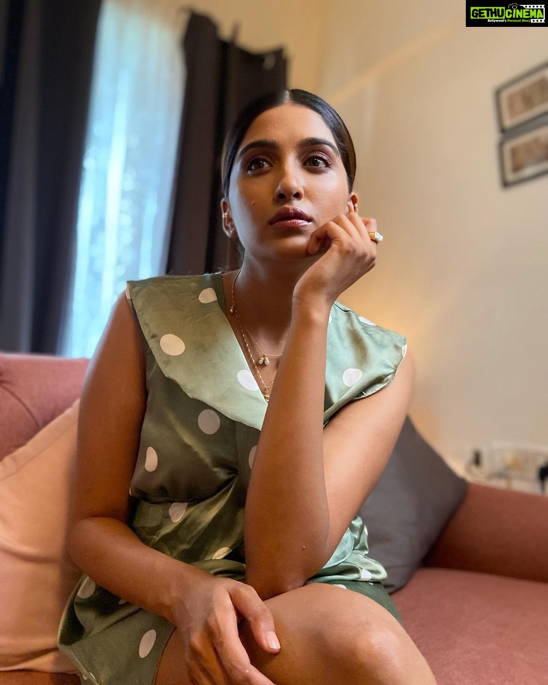 Nimrit Kaur Ahluwalia Instagram – idhar udhar ki batein… ….wagera ...