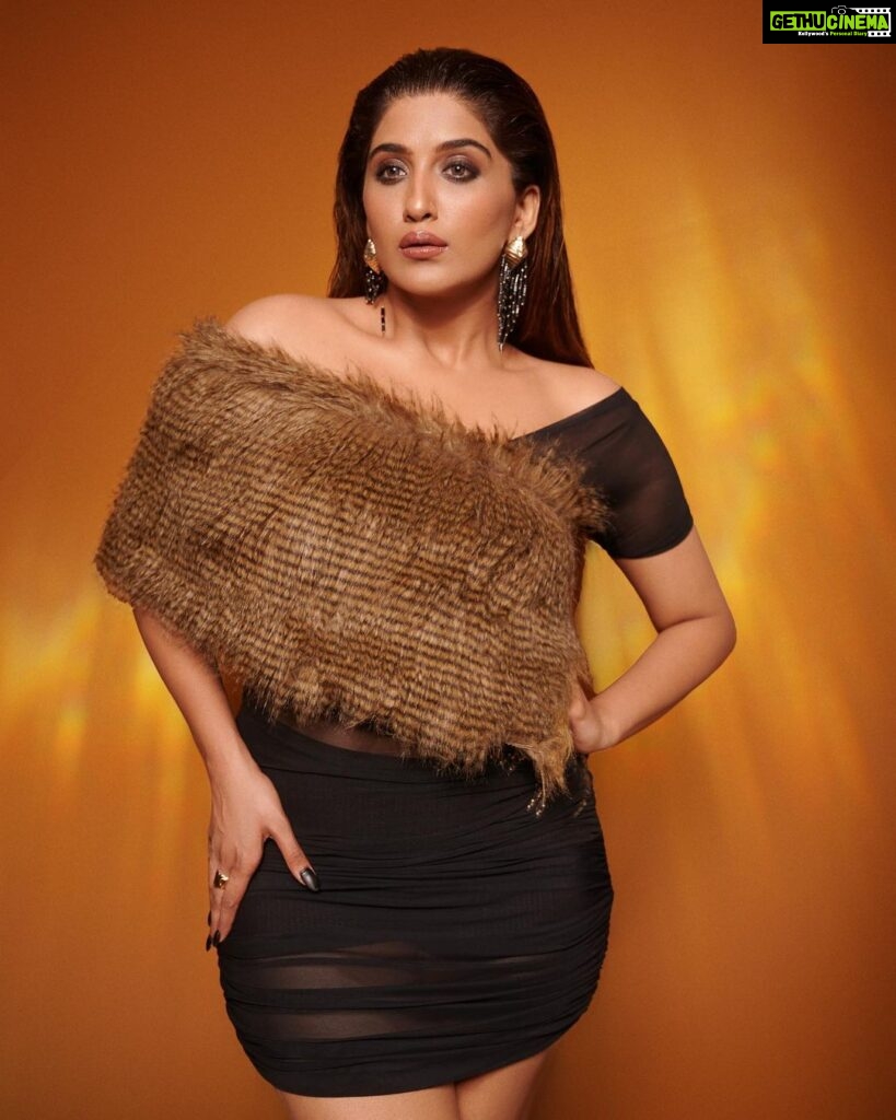 Actress Nimrit Kaur Ahluwalia HD Instagram Photos and Wallpapers April ...