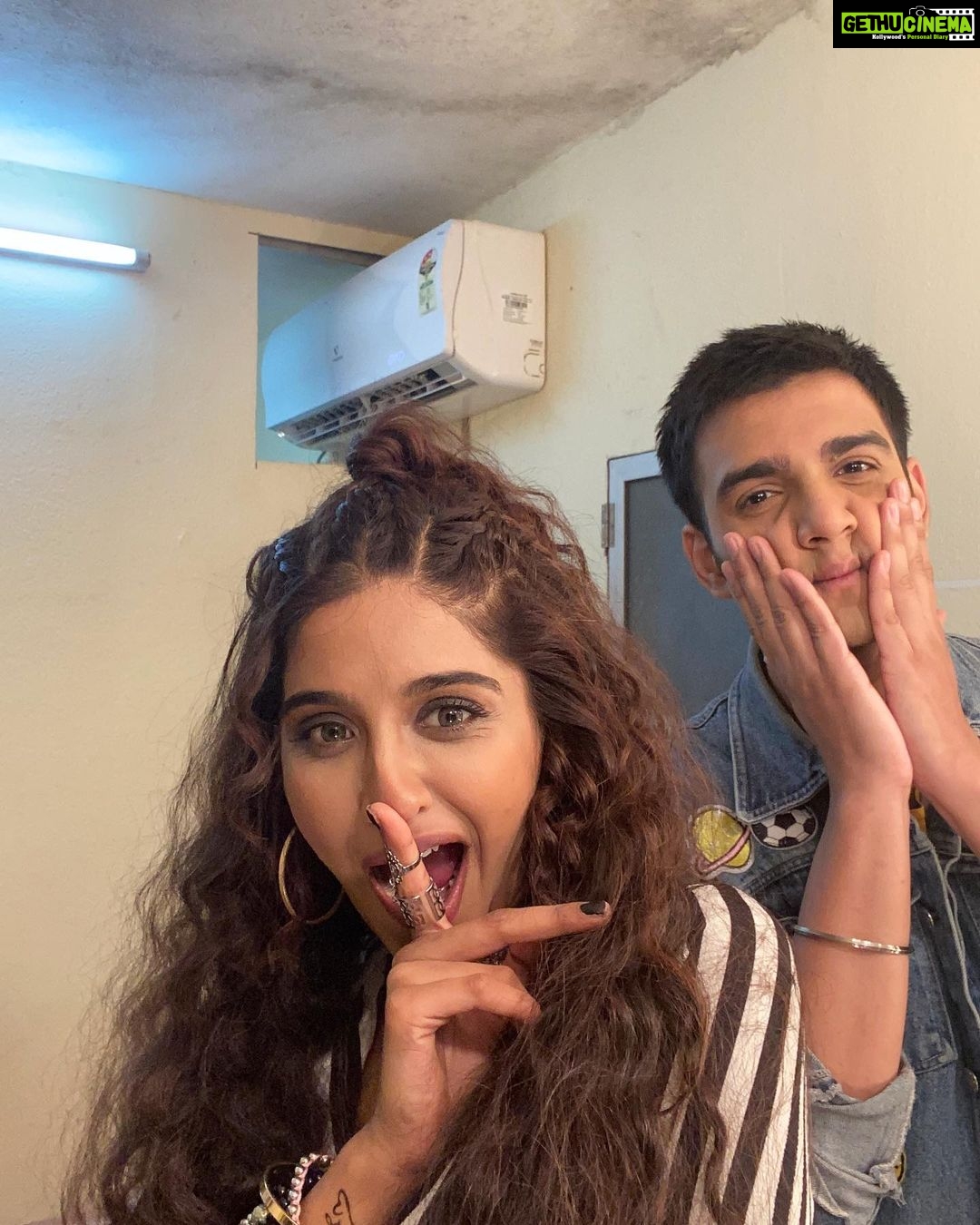 Actress Nimrit Kaur Ahluwalia HD Photos and Wallpapers September 2021 ...