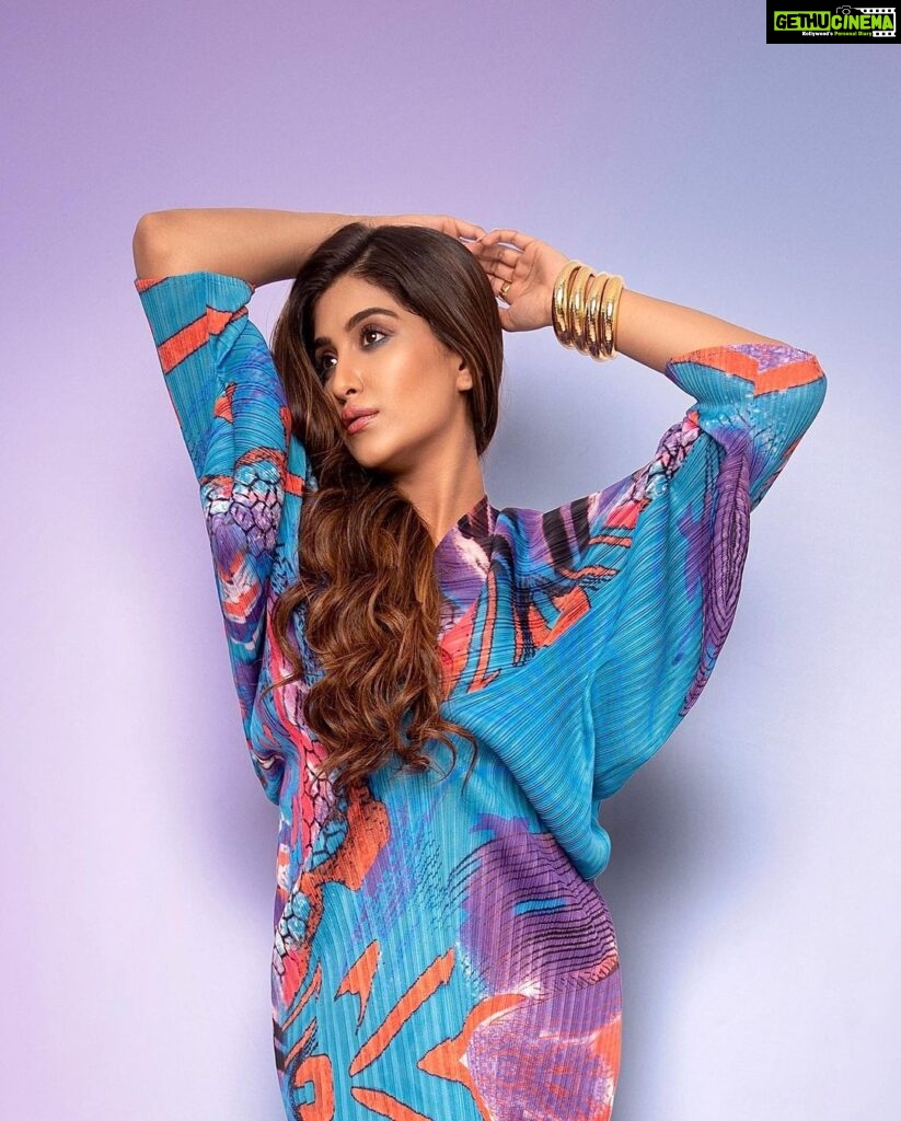 Actress Nimrit Kaur Ahluwalia HD Instagram Photos and Wallpapers April ...