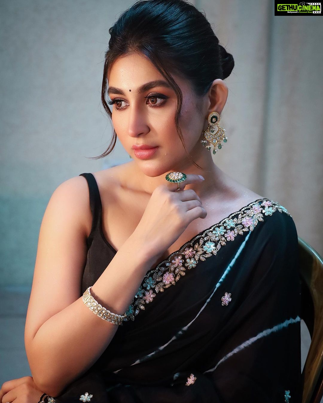 Actress Oindrila Sen HD Photos and Wallpapers April 2023 - Gethu Cinema
