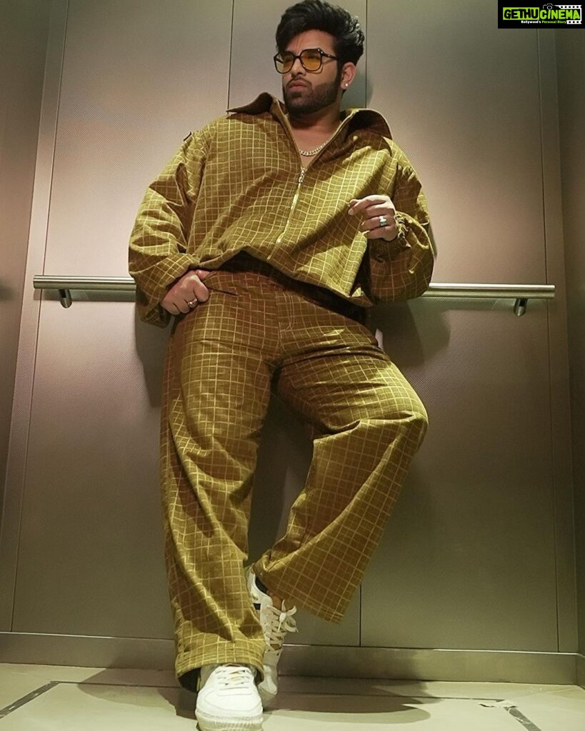 Actor Paras Chhabra HD Photos and Wallpapers January 2022 - Gethu Cinema