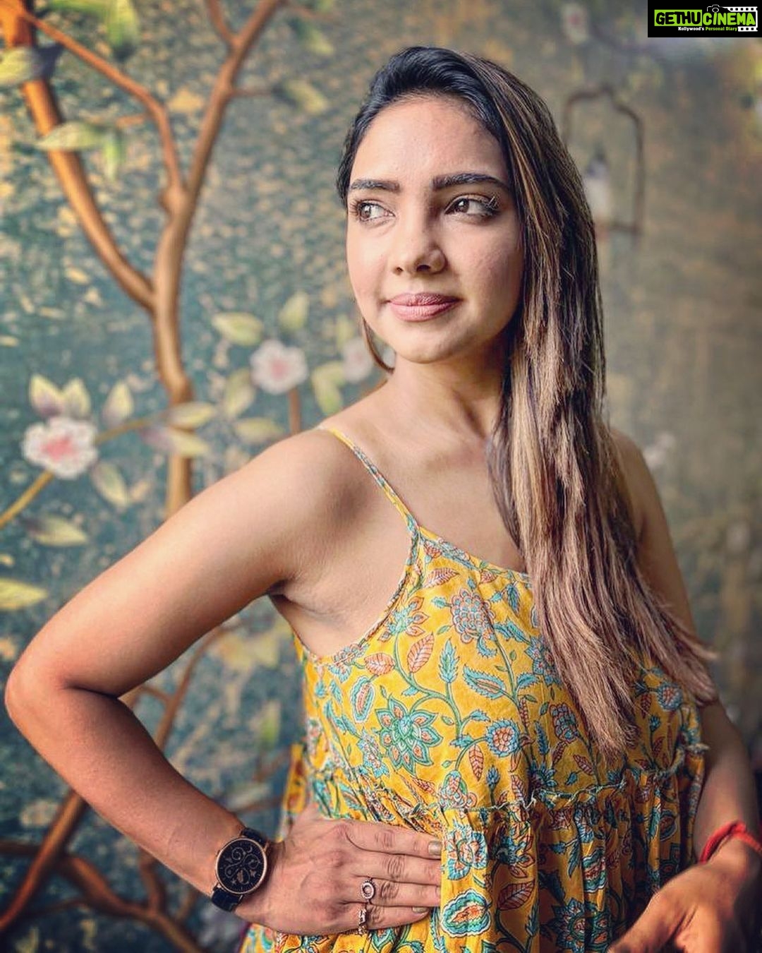 Pooja Banerjee Instagram – Thank you my lovely, beautiful Insta Family ...