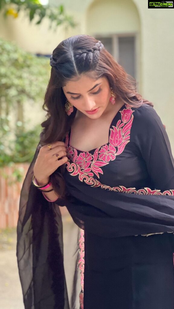 Actress Prabh Grewal HD Photos and Wallpapers November 2022 - Gethu Cinema