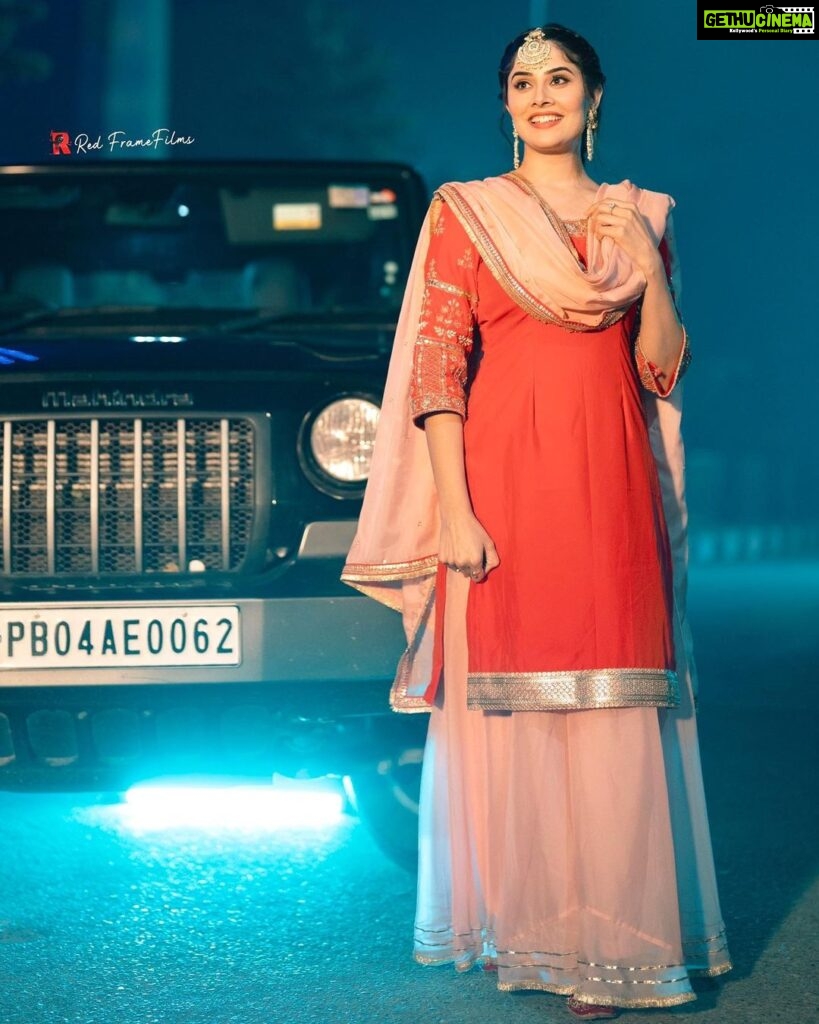 Actress Prabh Grewal HD Photos and Wallpapers November 2022 - Gethu Cinema