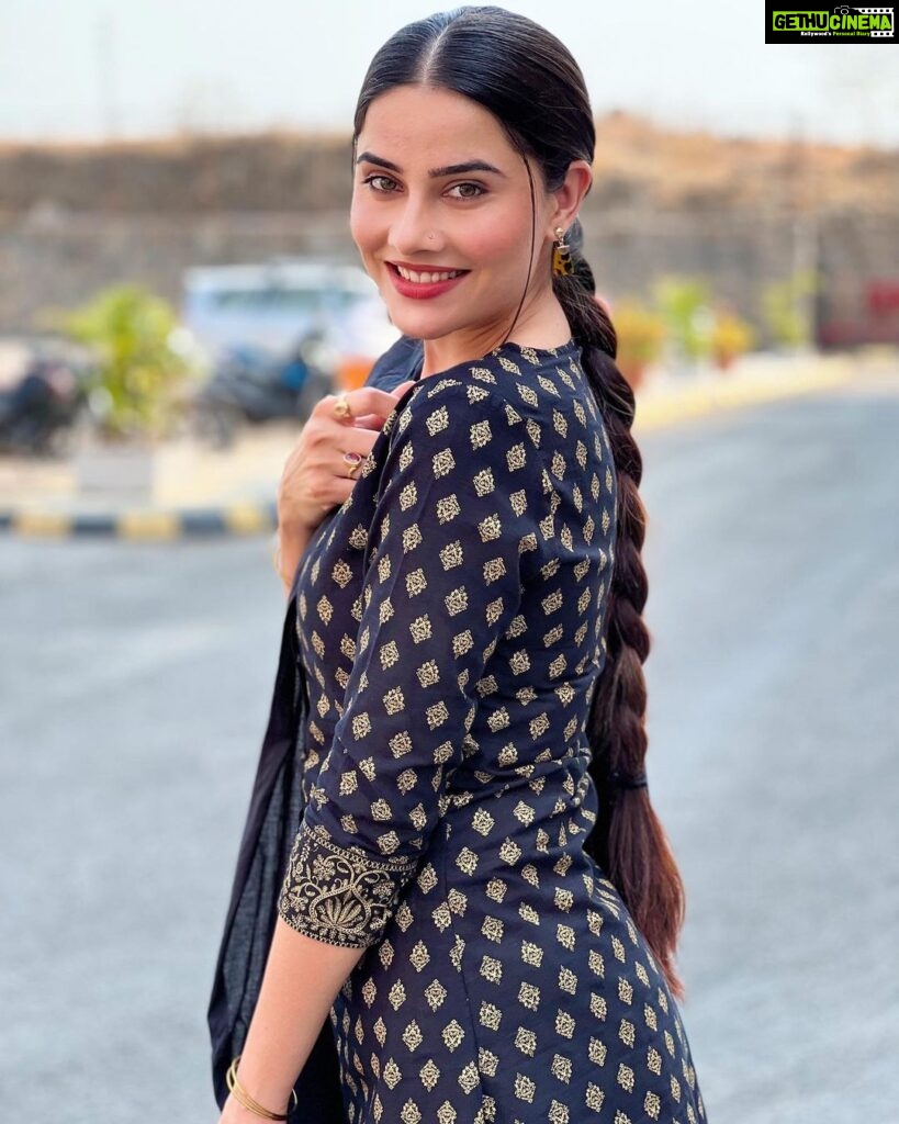 Actress Prabh Grewal HD Photos and Wallpapers March 2023 - Gethu Cinema
