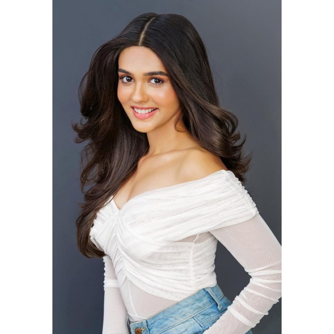 Pranali Rathod Instagram – Grace & Hustle🤍 | Gethu Cinema