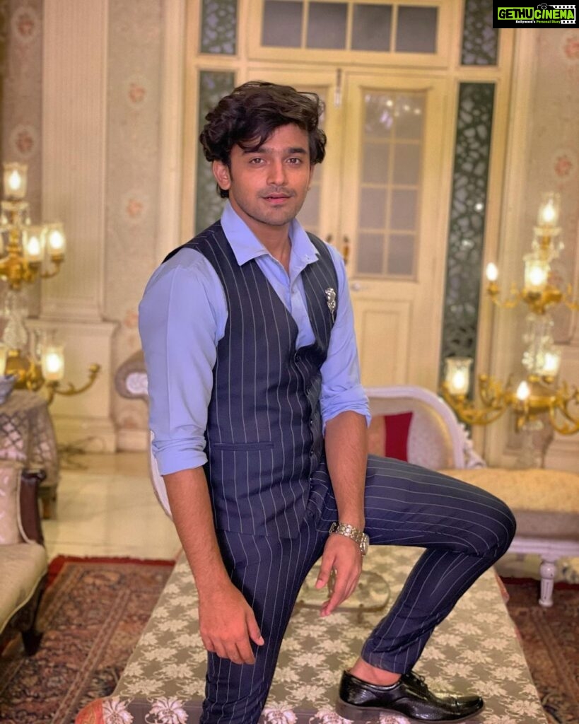 Actor Pravisht Mishra HD Instagram Photos and Wallpapers February 2022 ...
