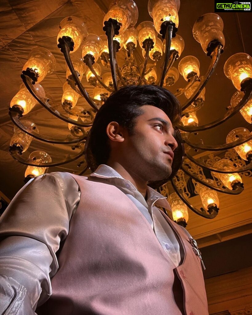 Actor Pravisht Mishra HD Instagram Photos and Wallpapers February 2022 ...