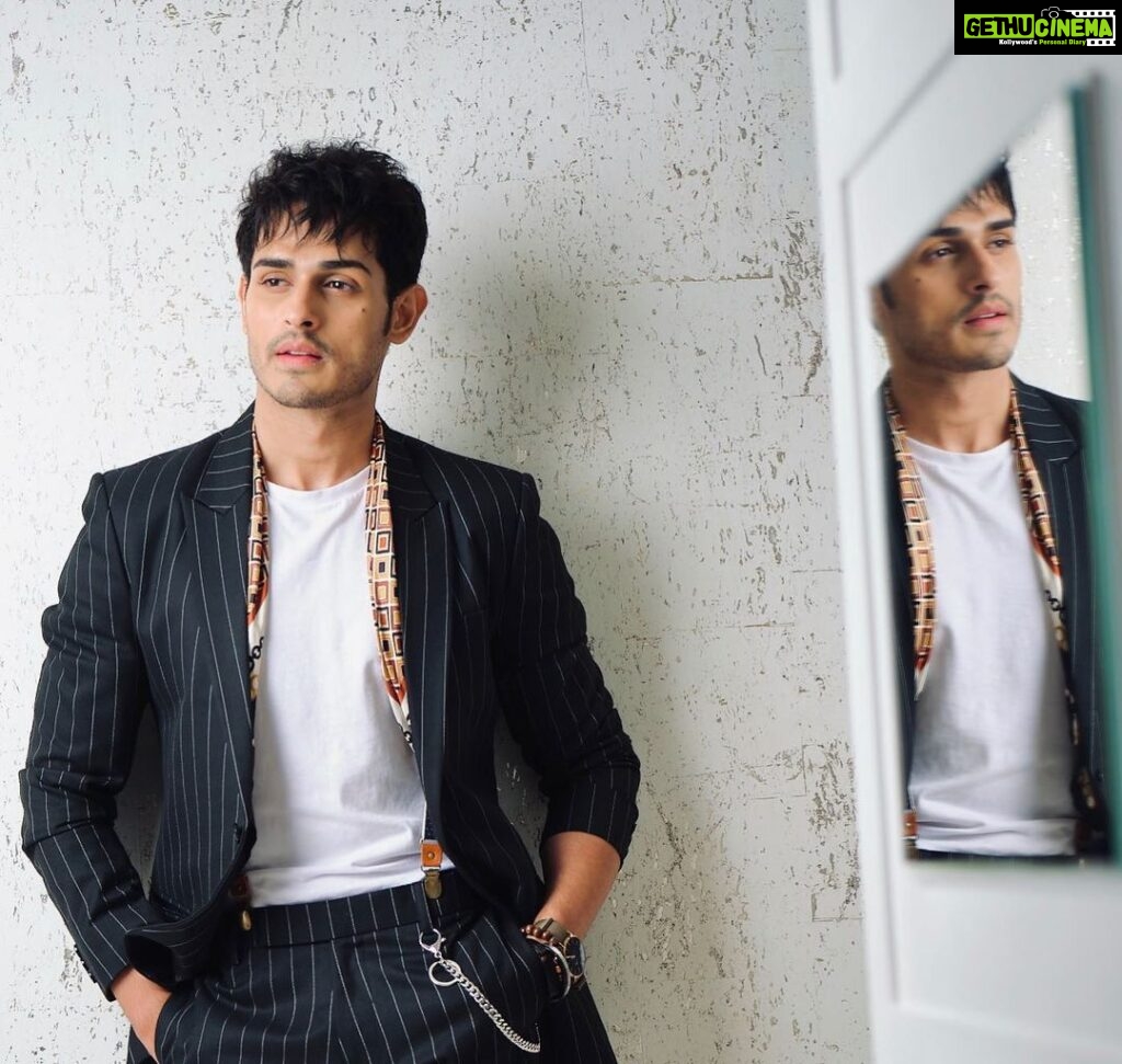 Actor Priyank Sharma HD Photos and Wallpapers November 2022 - Gethu Cinema