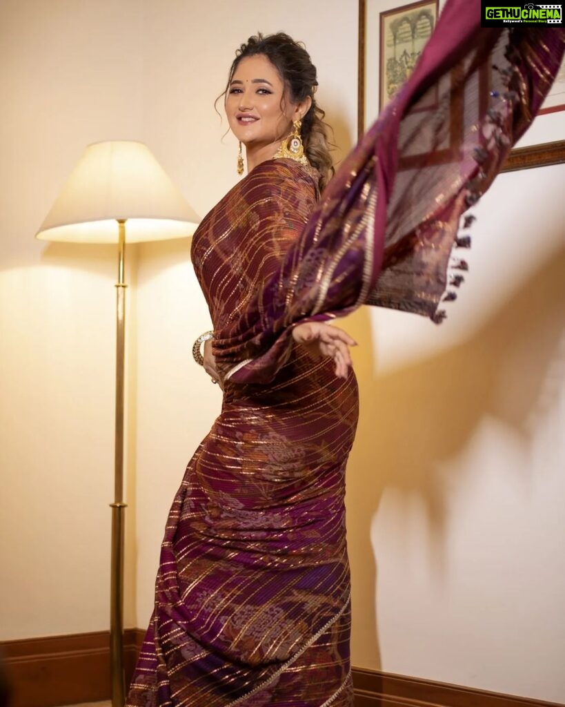 Actress Rashami Desai HD Instagram Photos and Wallpapers February 2023 ...