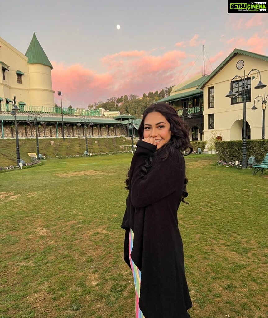 Actress Reem Shaikh HD Photos and Wallpapers December 2022 - Gethu Cinema