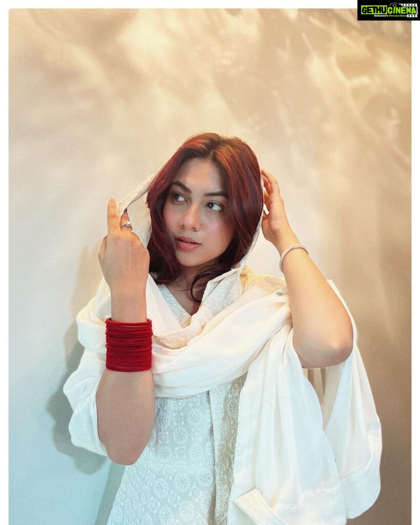 Actress Reem Shaikh HD Photos and Wallpapers December 2022 - Gethu Cinema