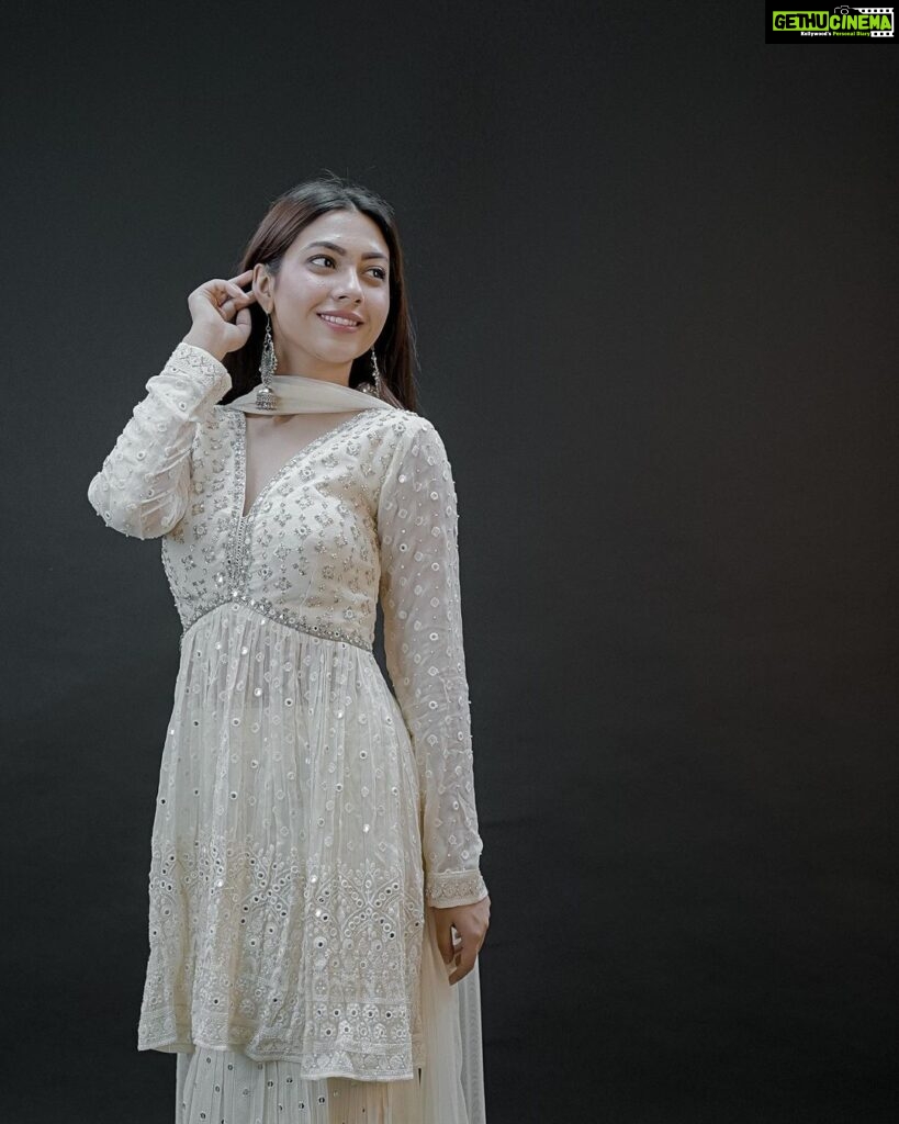 Actress Reem Shaikh HD Instagram Photos and Wallpapers April 2023 ...