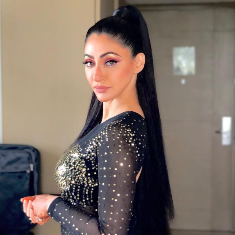 Actress Reyhna Malhotra HD Photos and Wallpapers January 2020 - Gethu ...