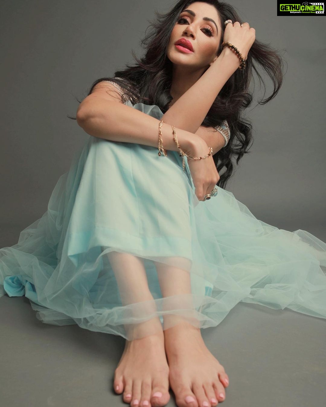 Reyhna Malhotra Instagram – Magic💫💫💫💫💫🌈 Every picture has a story ...