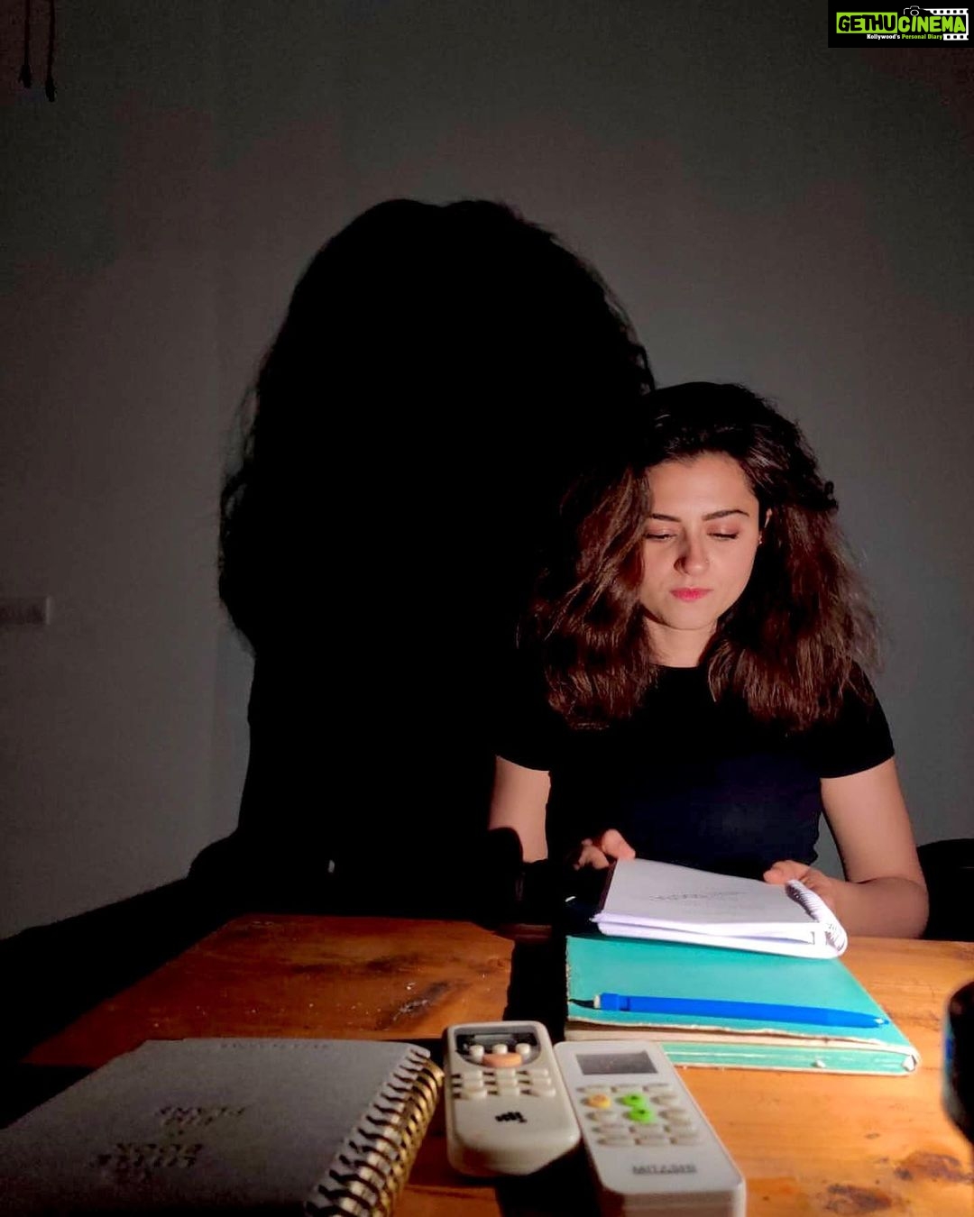 Riddhi Dogra's Most Liked Photos and Posts - Gethu Cinema