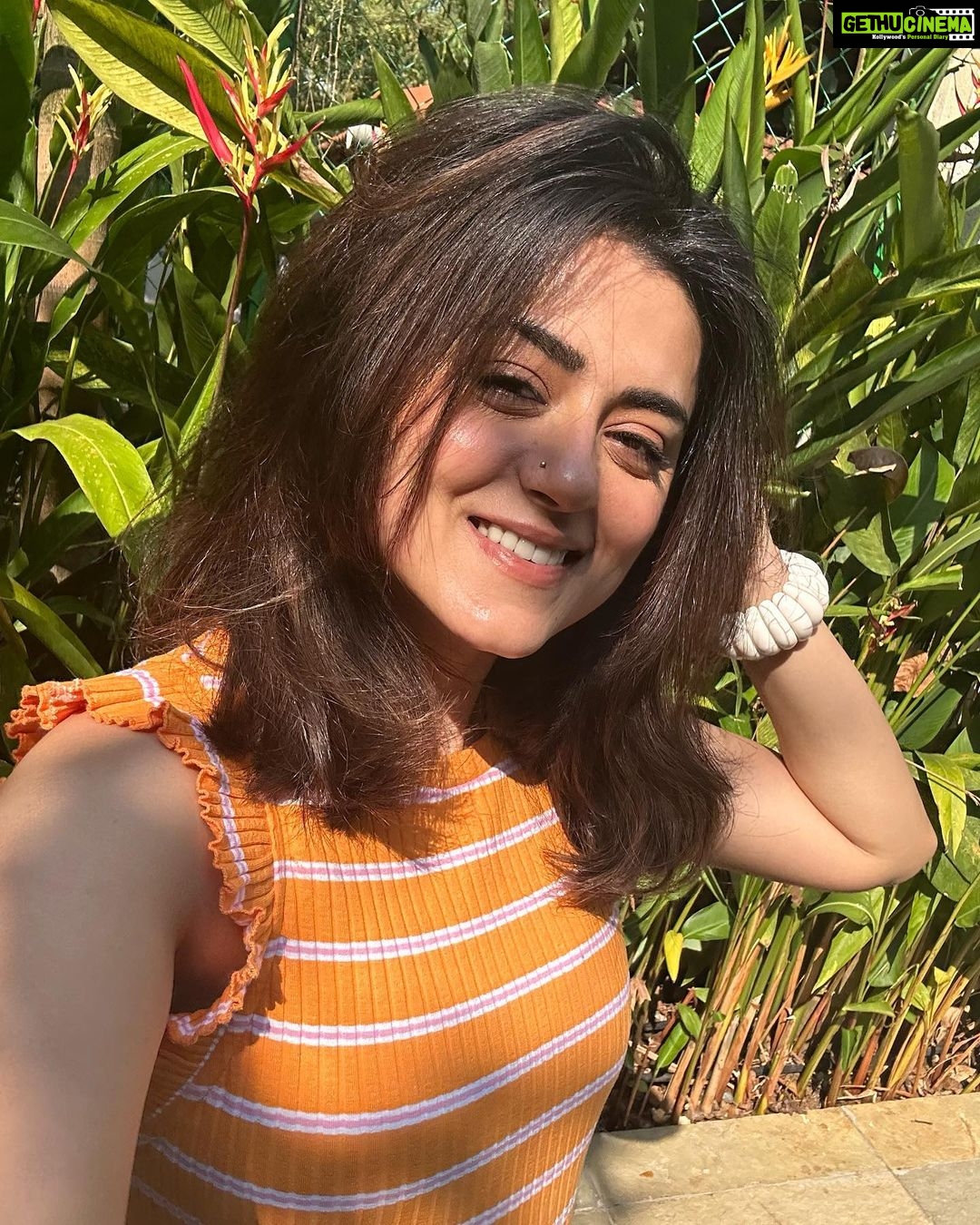 Actress Riddhi Dogra HD Instagram Photos and Wallpapers January 2023 | Gethu Cinema