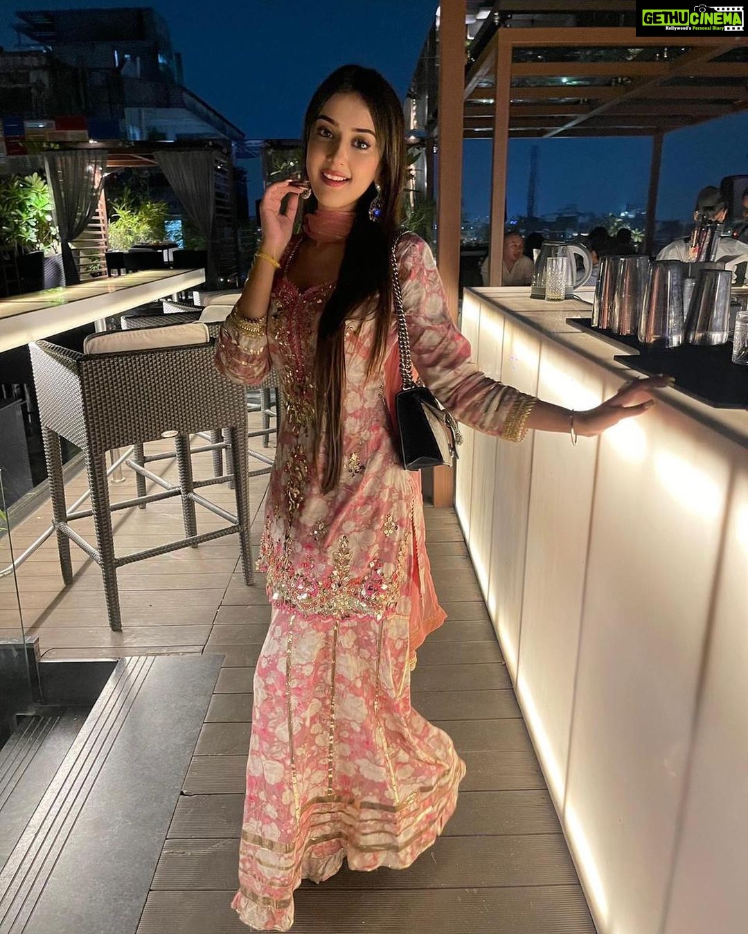 Actress Riya Sharma HD Instagram Photos and Wallpapers January 2023 ...