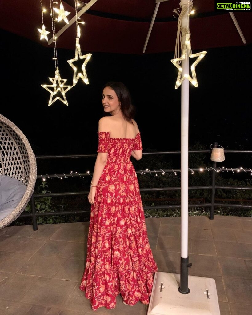 Actress Sanaya Irani HD Instagram Photos and Wallpapers May 2021 ...