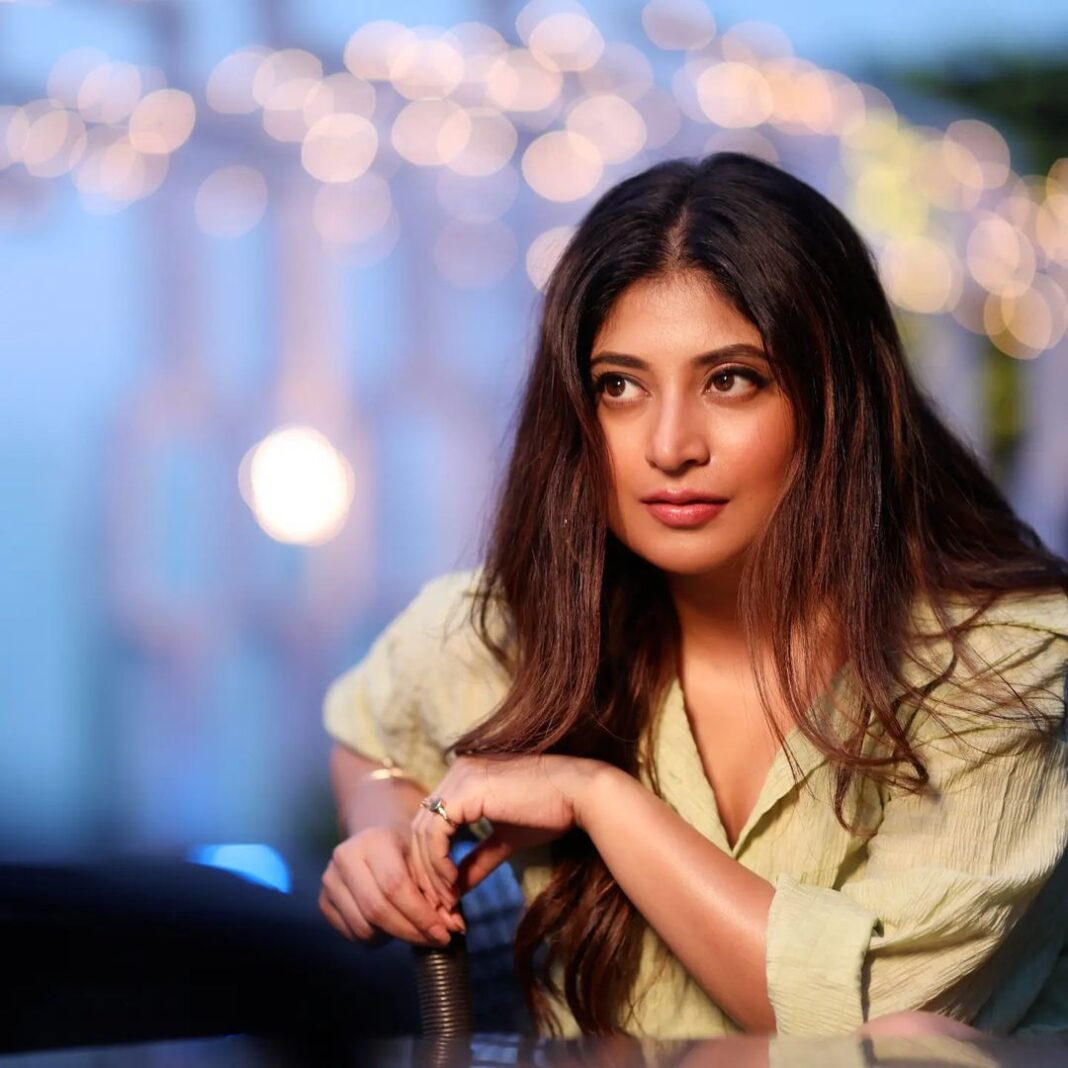 Actress Sandipta Sen HD Photos and Wallpapers December 2022 - Gethu Cinema