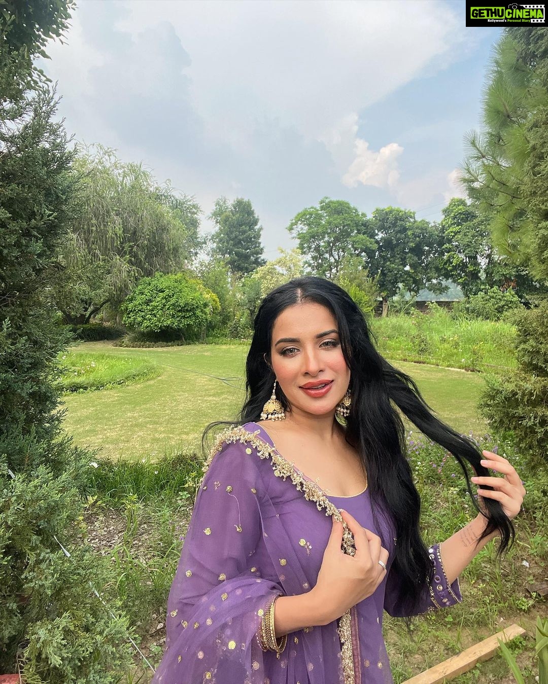 Actress Sara Gurpal HD Instagram Photos and Wallpapers July 2022 ...