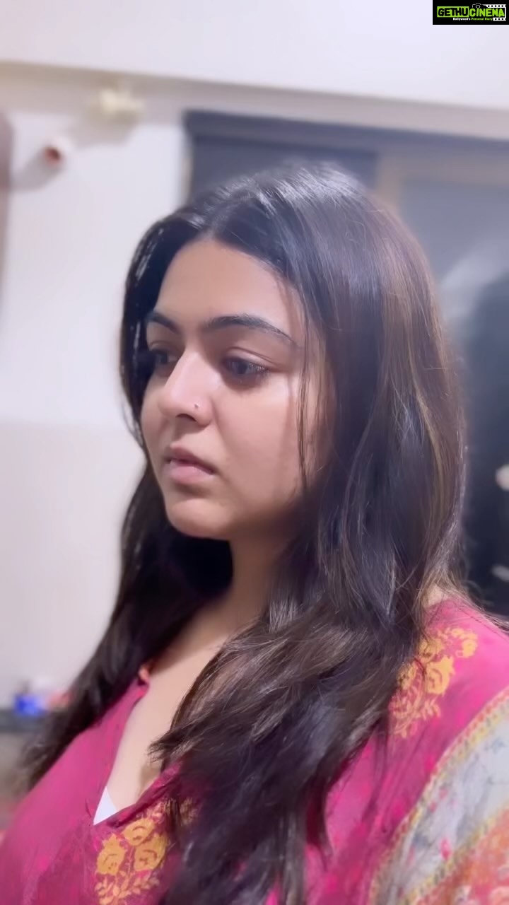 Actress Shafaq Naaz HD Photos and Wallpapers April 2023 | Gethu Cinema