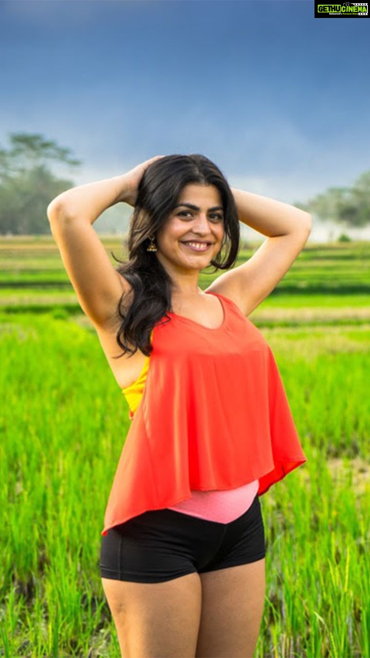 Actress Shenaz Treasurywala HD Instagram Photos and Wallpapers April ...