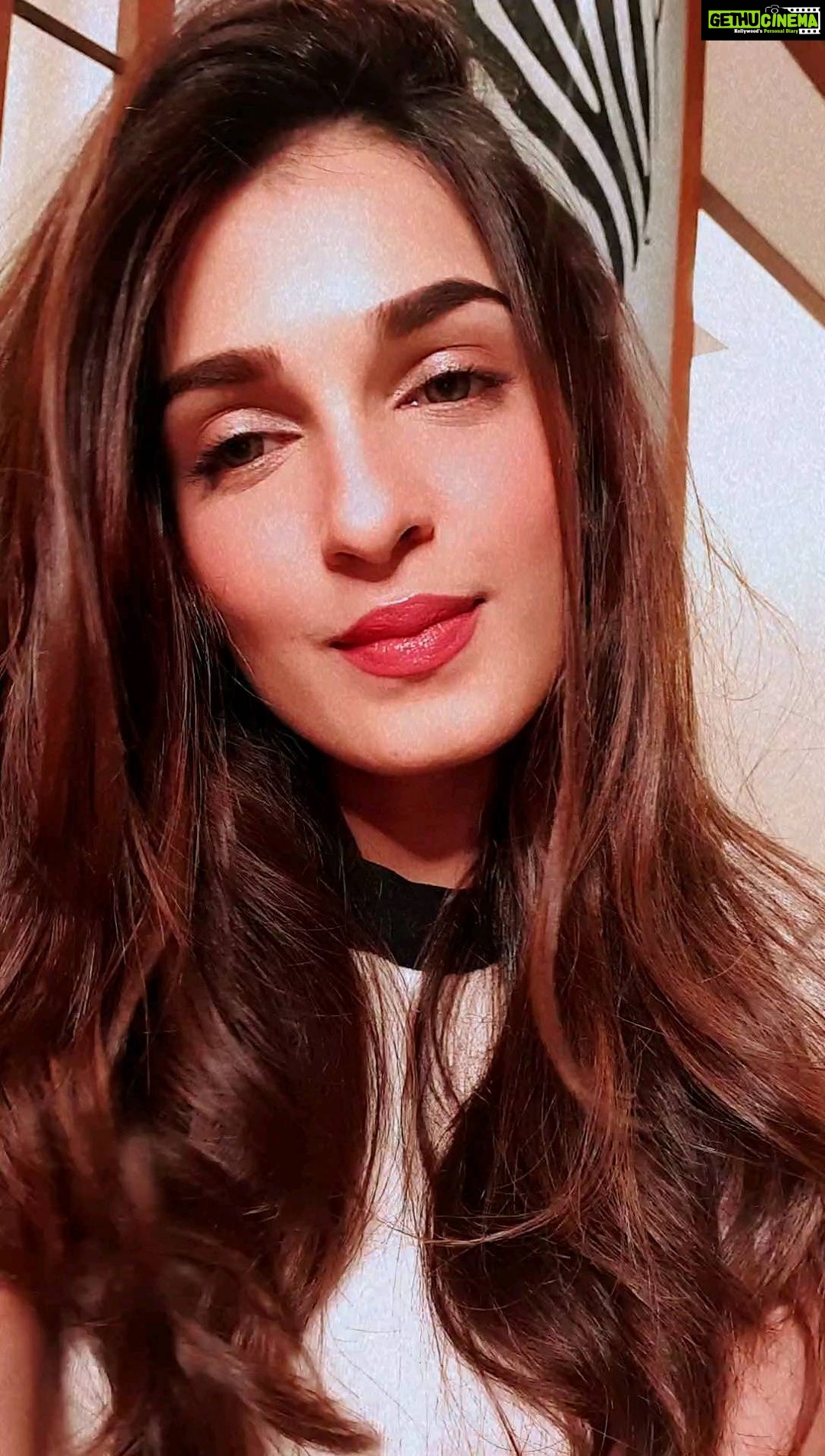 Shiny Doshi's Instagram, Twitter & Facebook on IDCrawl