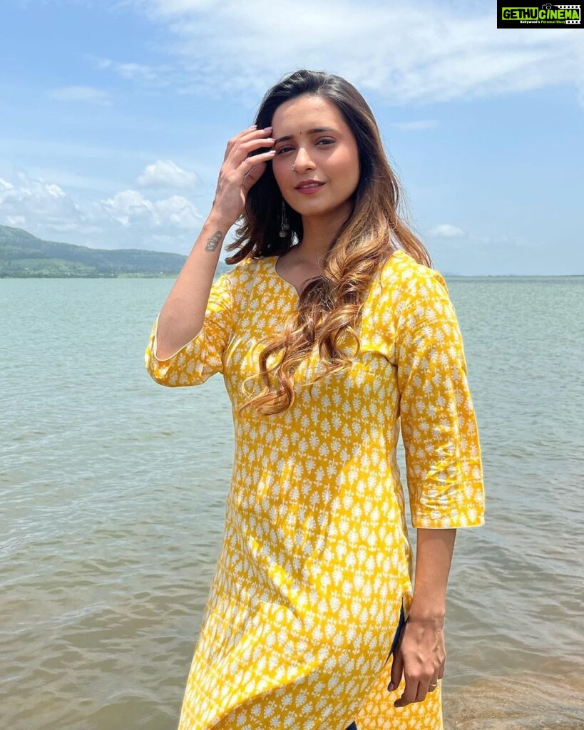 Actress Shivani Surve HD Instagram Photos and Wallpapers December 2022 ...